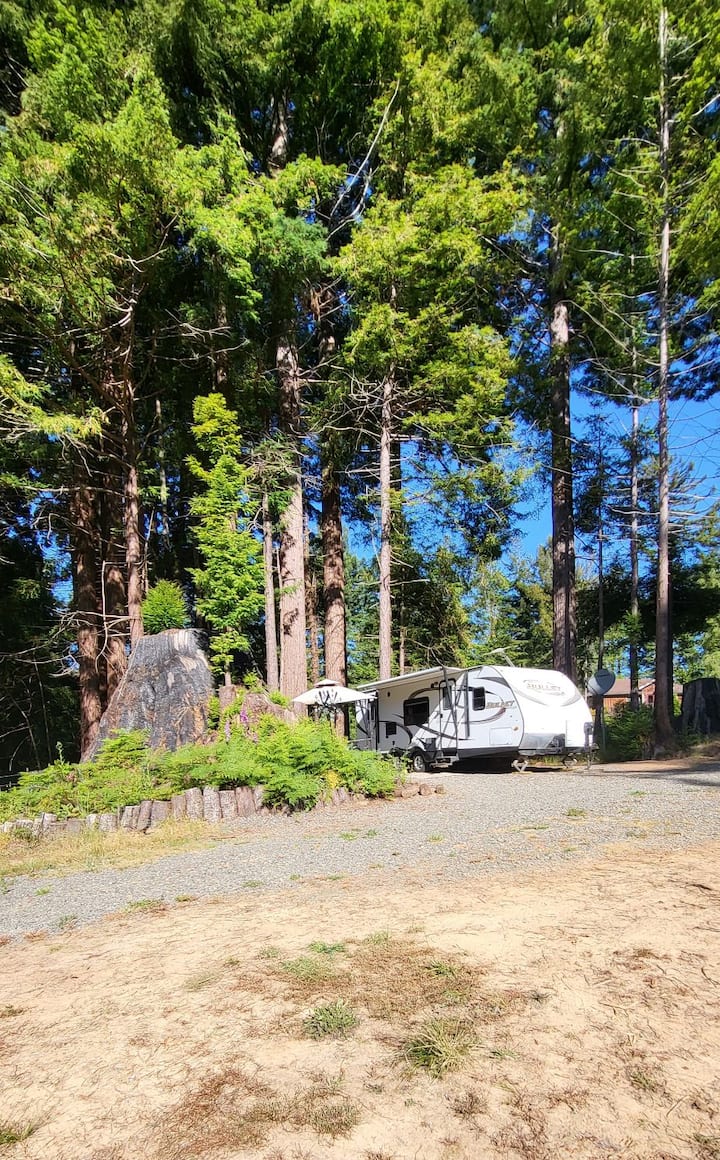 Quiet Trailer On Private Land - Fortuna, CA