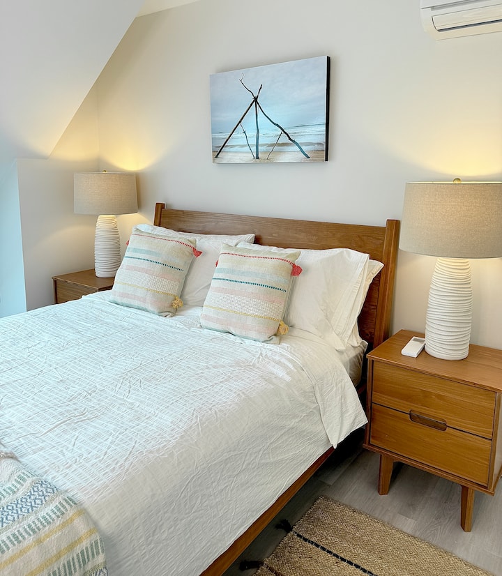 Coastal 2br Retreat In The Heart Of East Orleans - Orleans, MA