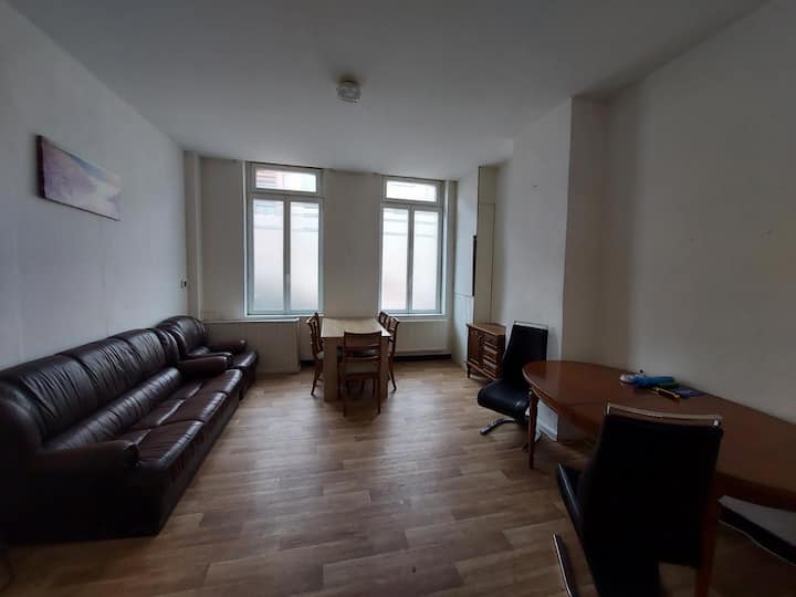 Wygodny Dom Dla Sześciu Osób - Menen