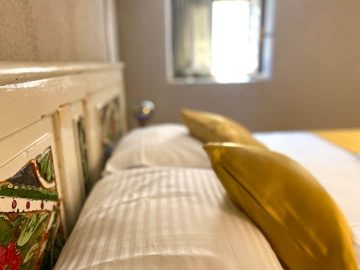 Latibule Macaron - Kot Altı | Jakuzi - 55 Ekran Tv - Ayvalık