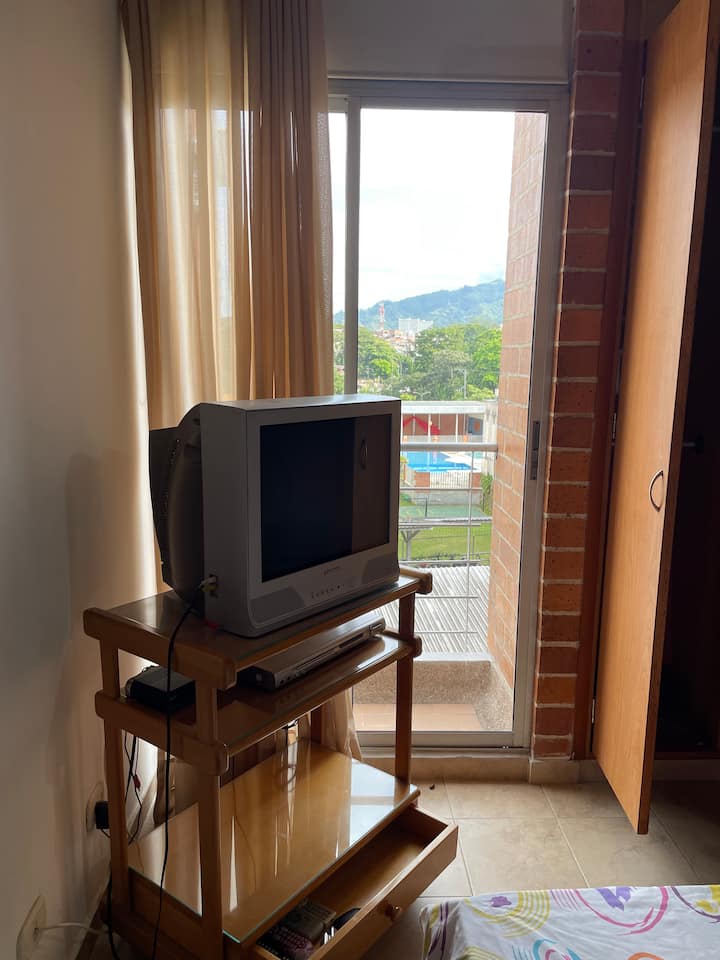Aparta Estudio Cerca A C.c - Ibagué