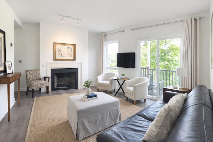 Riverfront, Downtown, Pool, King Bed ! - Nashville, TN