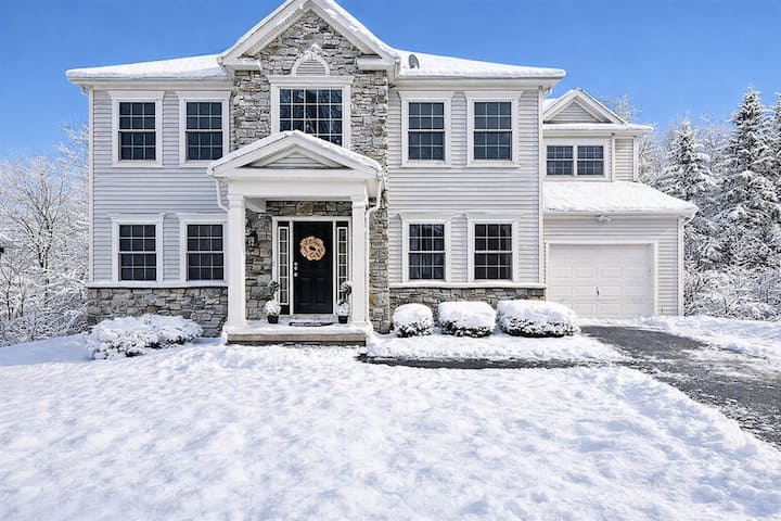 Pocono Mountain Family Getaway Near Kalahari - Mount Pocono, PA