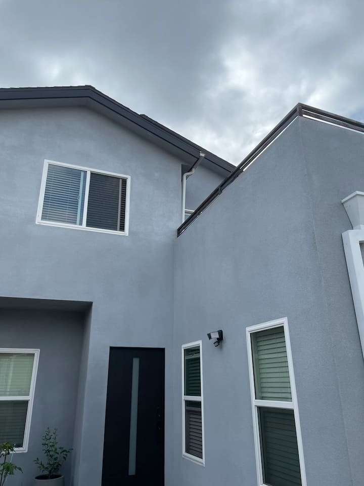 2 Story Stand Alone House - Inglewood, CA