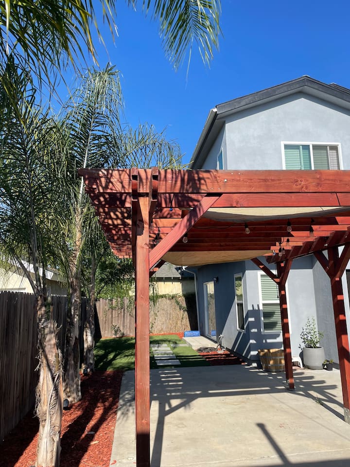 2 Story Stand Alone House - Culver City, CA