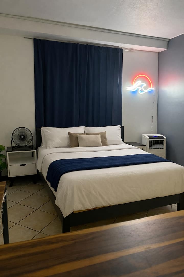 Estudio Con Aire Acondicionado, Facturamos - Zamora