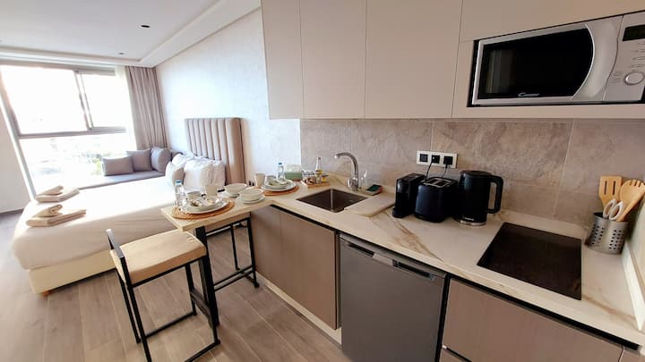 Mediterranean Suite: Sea View/outdoor Pool/parking - Tangier