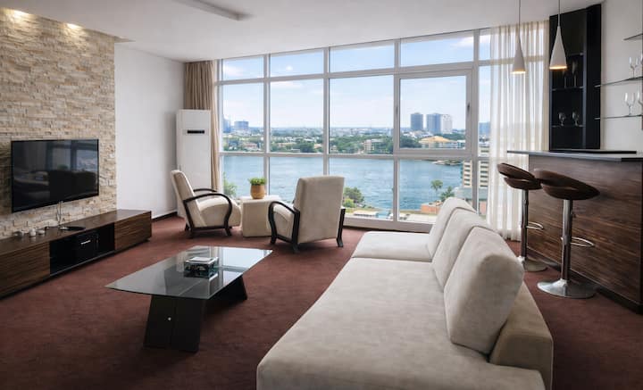 Lagoon View 3br• 14th Floor • 1004 Estate - Lagos