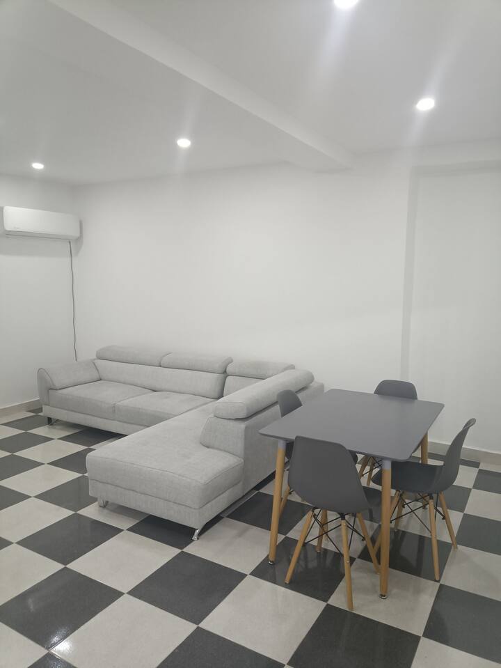 Appartement Une Pièce Salon - Annaba