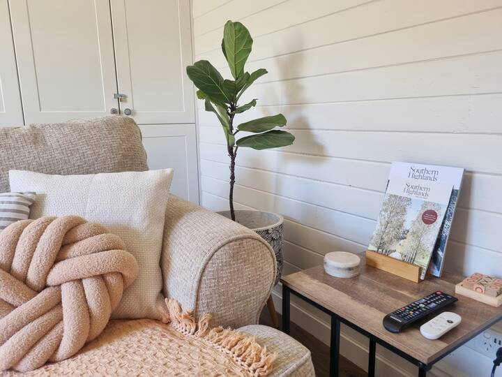 Blossom Cottage ~ Town Centre ~ Argyle Street - Moss Vale