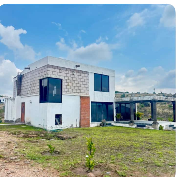 Espaciosa Casa Ideal Para Descansar En El Campo - Querétaro