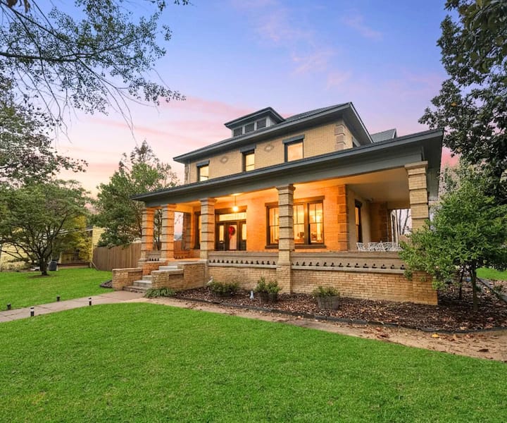 The Bonnet House - Mount Pleasant, TX