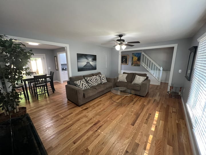 Usa House - Charlotte, NC