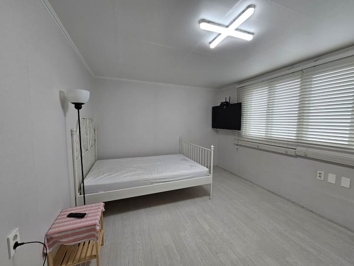 Good Day A동 102호 - Daejeon