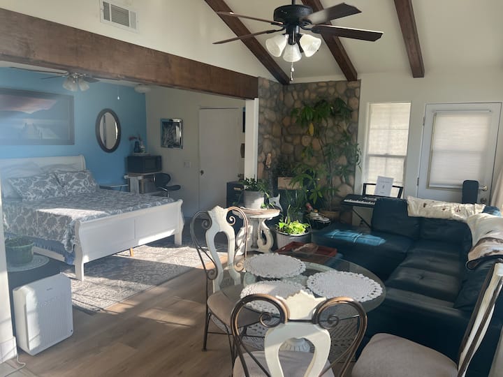 Peaceful Country Suite, Private Entrance - Clovis, CA