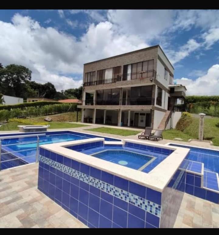 Casa Finca O Villa En Pereira Combia - Pereira, Colombia