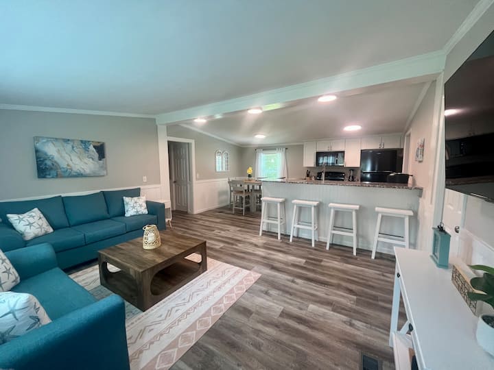 Sunset Beach Bungalow-2 Miles To Sunset Beach Pier - Sunset Beach, NC