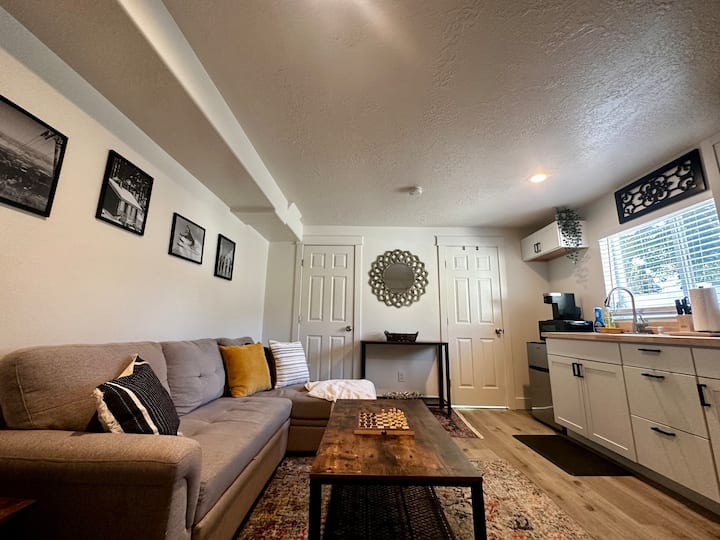 Studio Apartment Close To Ogden Canyon - Ogden, UT