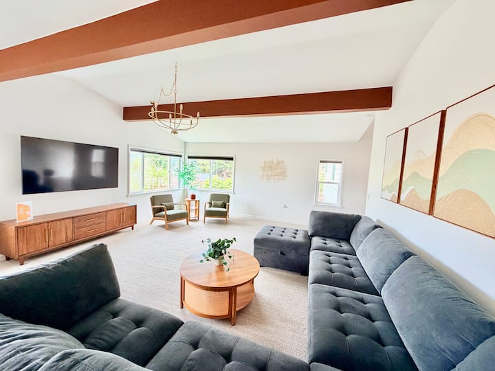 Spring Getaway Near Leavenworth | Mountain Views - Meadow Lake, Malaga