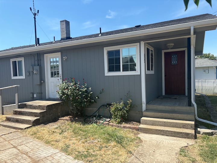 Medford Airport 3 Bedroom - Medford, OR