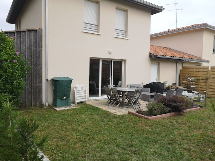 Maison De Vacances Avec Jardin - Le Teich