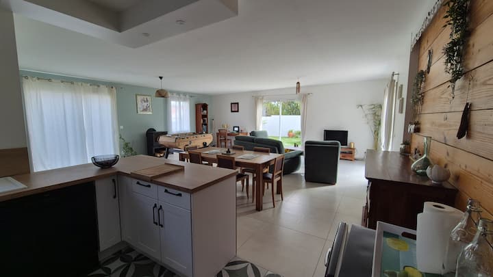 Maison De Vacances Spacieuse - Meschers-sur-Gironde