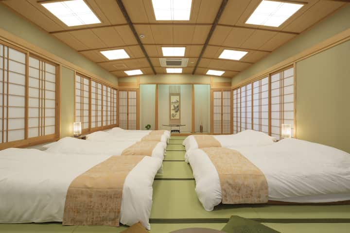 【通天閣すぐ&駅近】貸切最大8名ok！新世界・スパワールド・動物園・メガドンキホーテ・なんばエリア - Osaka