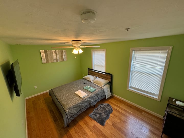Spacious Rm W/private Bathroom! - Brockton