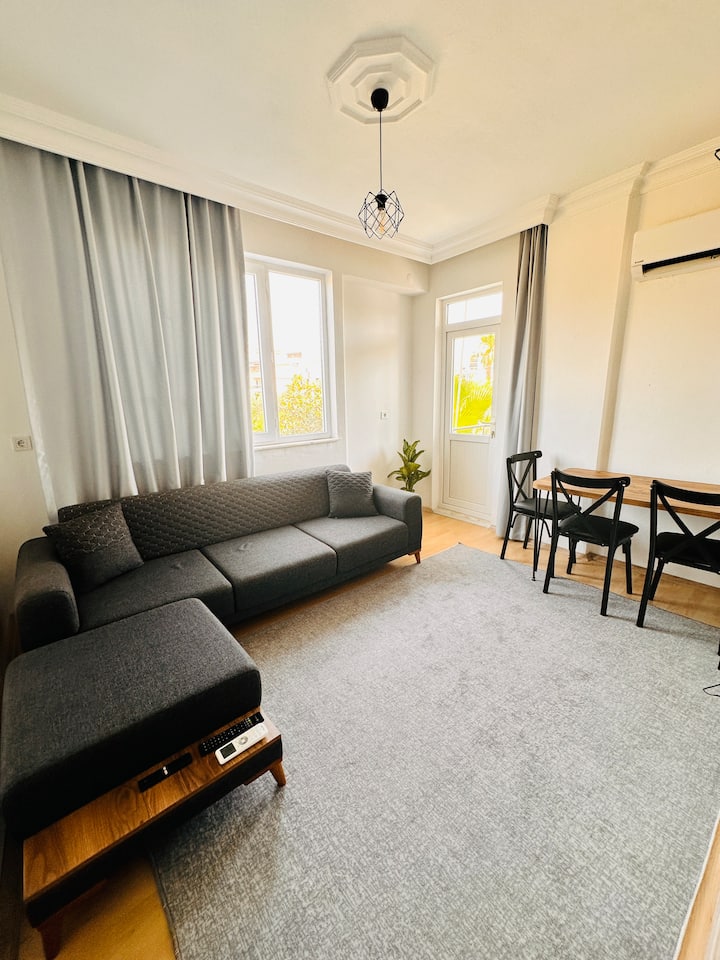 Denize Yakın, Ferah 1+1 Daire - Antalya