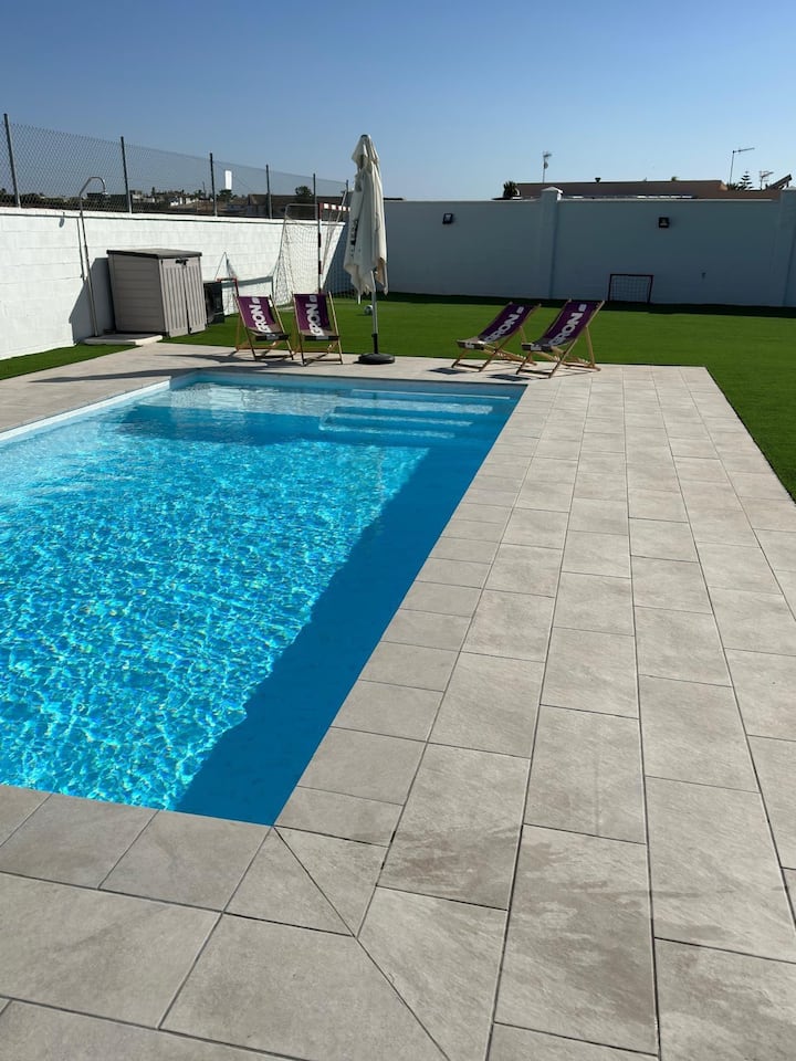 Casa Con Piscina En Sanlúcar De Barrameda - Trebujena