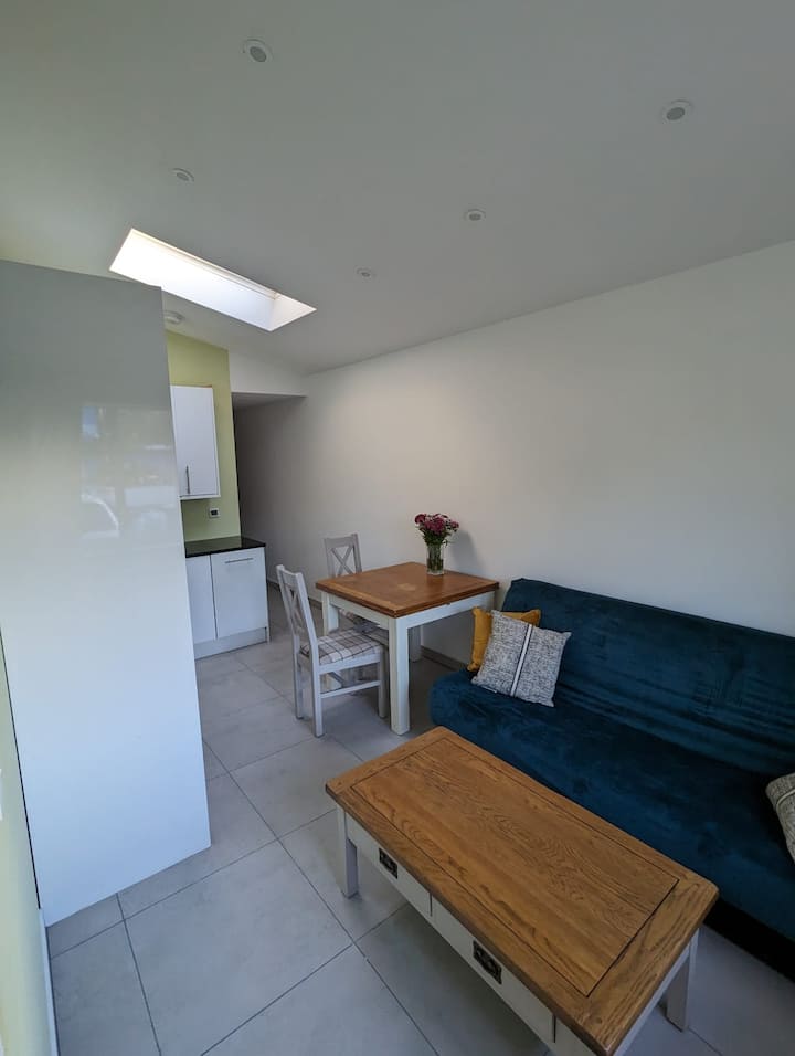 Modern 1 Bedroom Flat - Bromley