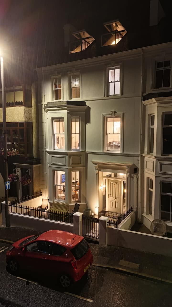 Saltrock House - Portrush - Portrush
