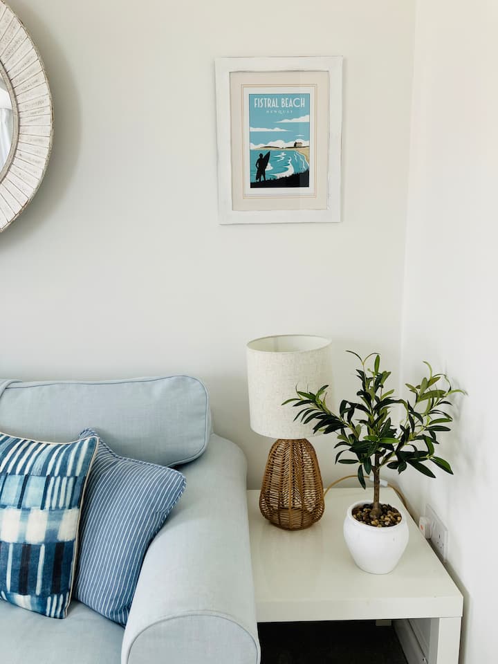 Couples Retreat.  Stylish Flat With Fistral View. - Tolcarne Beach