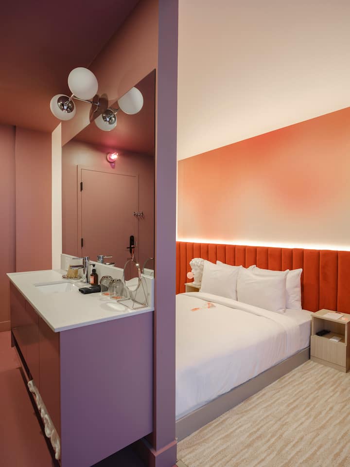 Suite Supérieure - 1 Lit Queen - Quebec City