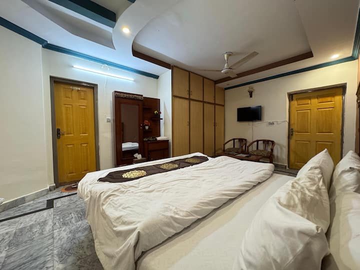 Exclusively Budget Friendly Room - Islamabad