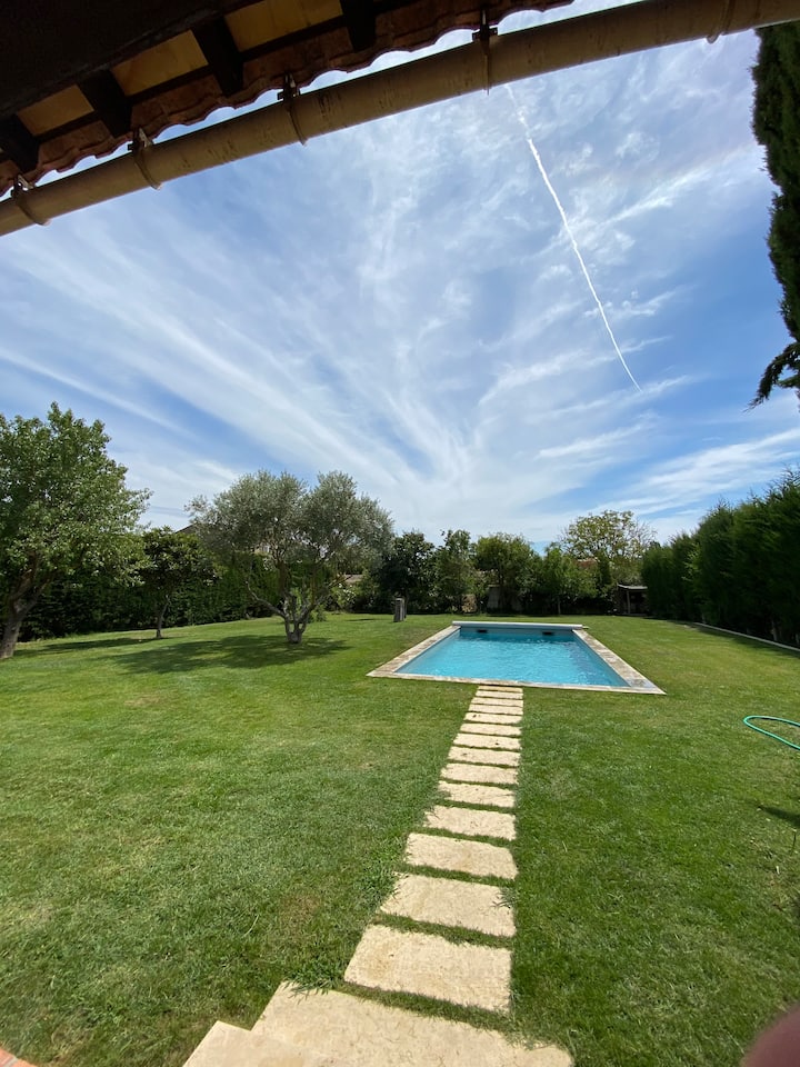 Studio En Provence Avec Piscine - Lambesc