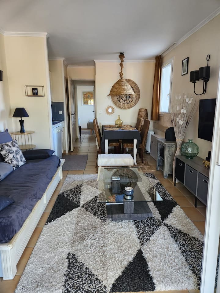 Appartement 2 Pièces - Grimaud