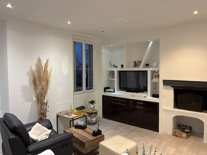 Appart Dans Grande Bâtisse, Entrée Indépendante - Grasse