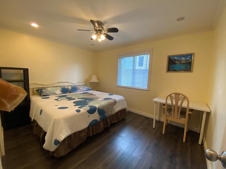 Sunny Shores Guest Suite - Surrey, BC