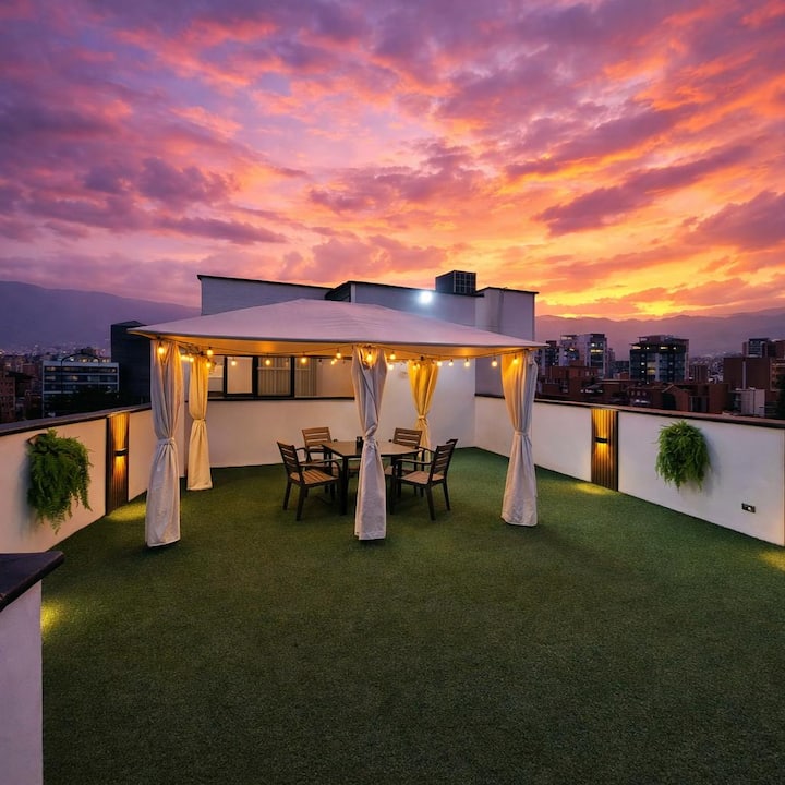Luxury Penthouse+4br With A/c Laureles Best Area - Medellin, Antioquia, Colombia