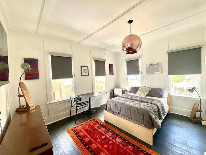 Cozy Escape : Walk To Restaurants+bars In Montrose - 휴스턴