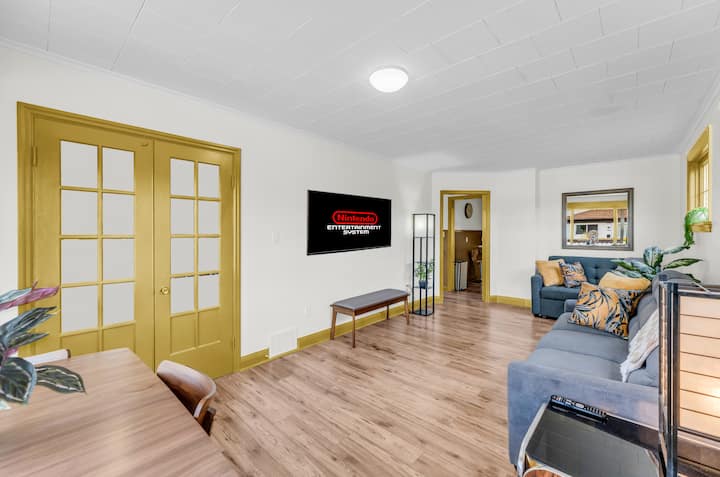 Cozy Home Walk To Falls | Nintendo | Firepit | - Niagara Falls