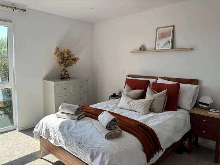 The Lookout - 2bed/2 Bath Flat Near Sandbanks - Bournemouth