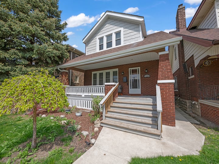 Historic Victoria Avenue Retreat - Windsor Ontario - Windsor, Canadá