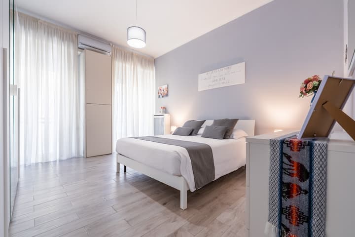 Appartamento Roma
 Zona Don Bosco
"Oasi Di Manu" - Rome