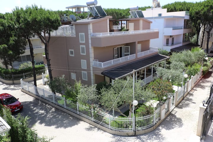 Twin Vila 1 - Spille