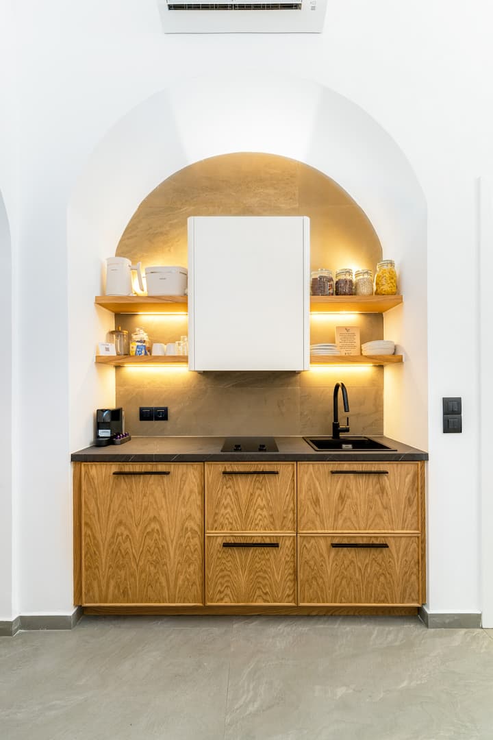 Delicate House · Sophisticated Mykonos Town Stay - Mykonos