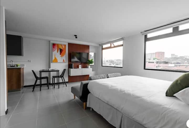 Bonita Vivienda En Edifico Ubicado En Zona 14 - Ciudad de Guatemala