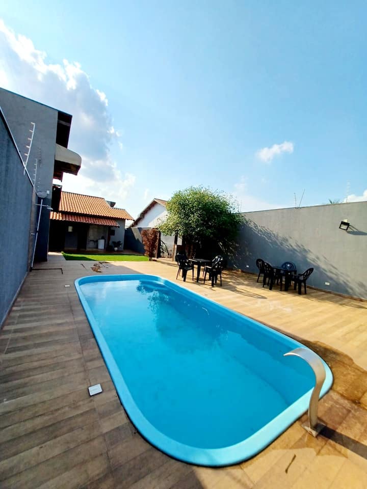 Casa Inteira, 3 Suítes Piscina/churrasqueira - Campo Grande