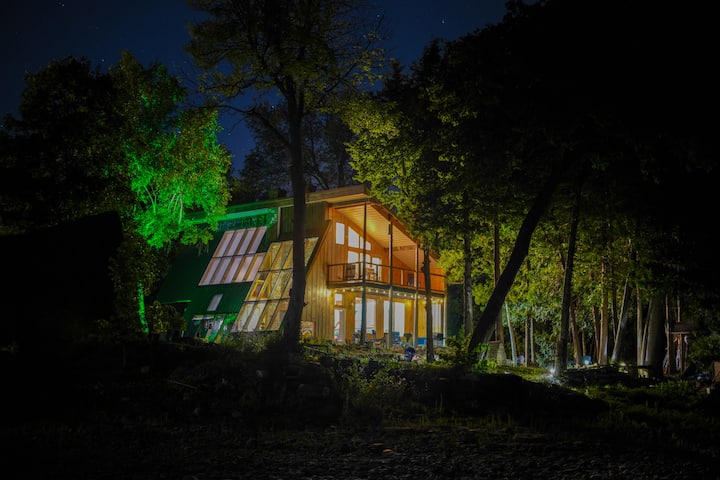 Loon Landing: Unique Lakefront Home - Plattsburgh, NY